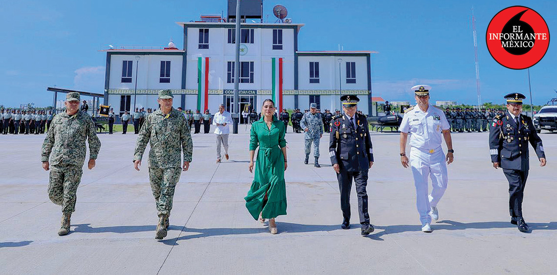 Evelyn Salgado acompaña a Agustín Reyna Mendoza, nuevo comandante del ...